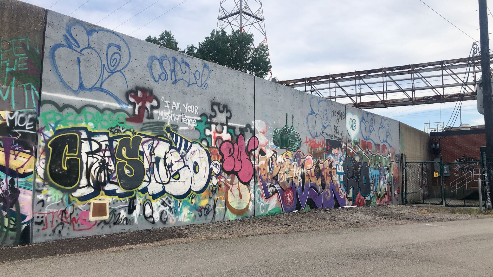 Paint Louis 2021 – Oui.Gallery